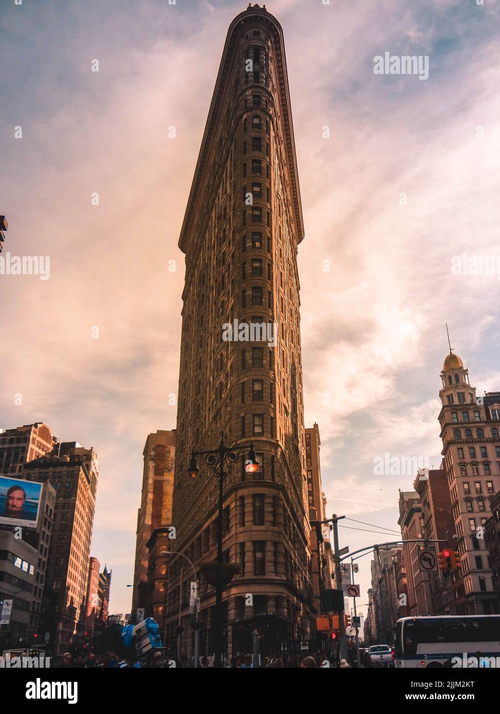 New york city beautiful sunset hi-res stock photography and images - Alamy