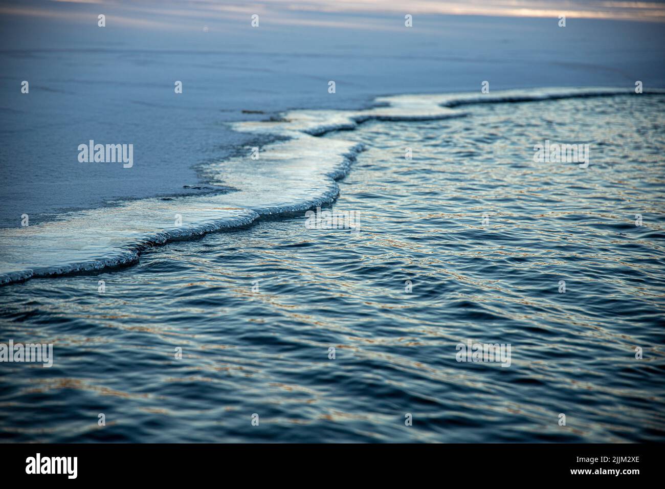 Shore texture hi-res stock photography and images - Alamy