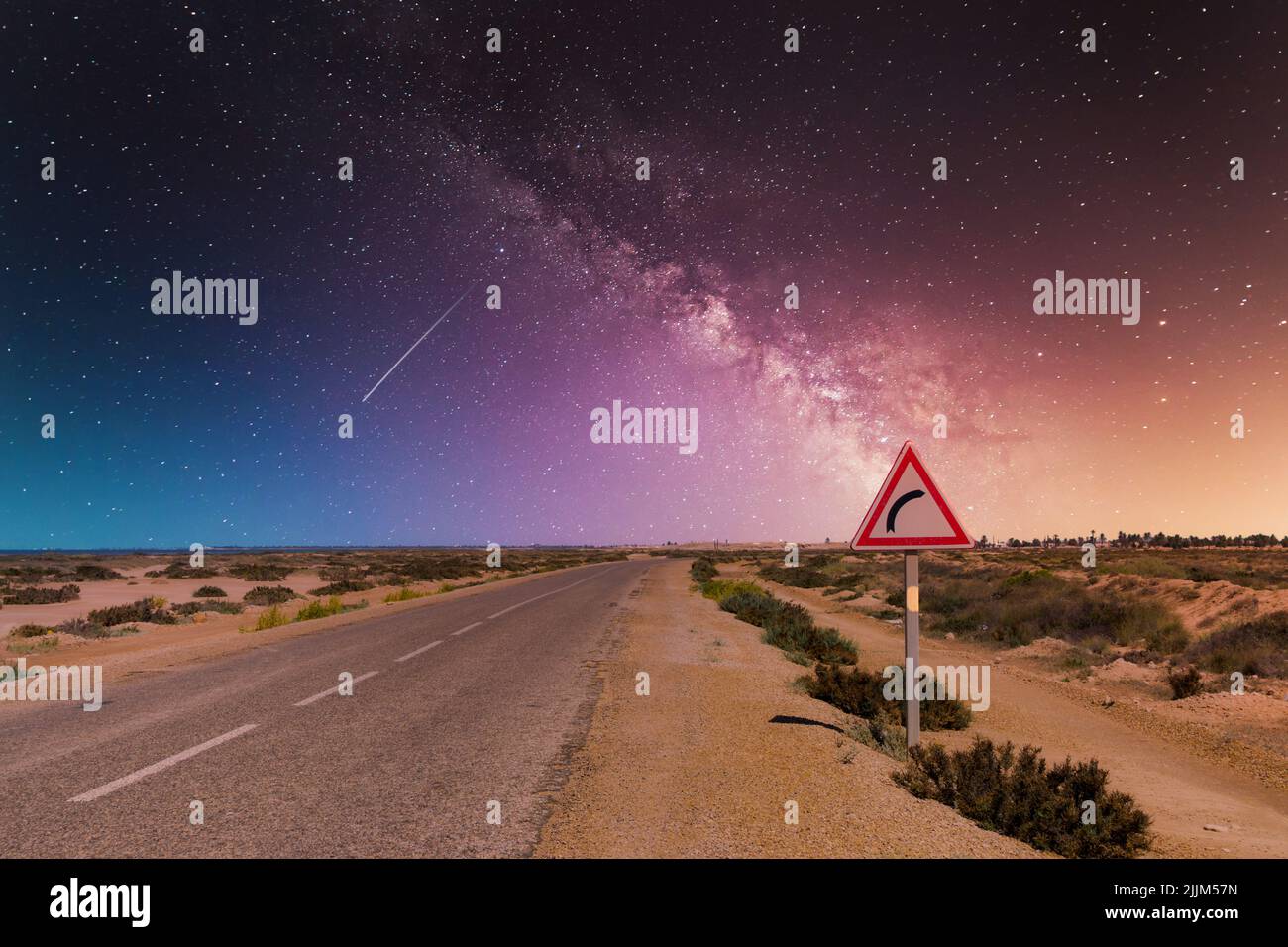 Road gradient hi-res stock photography and images - Alamy