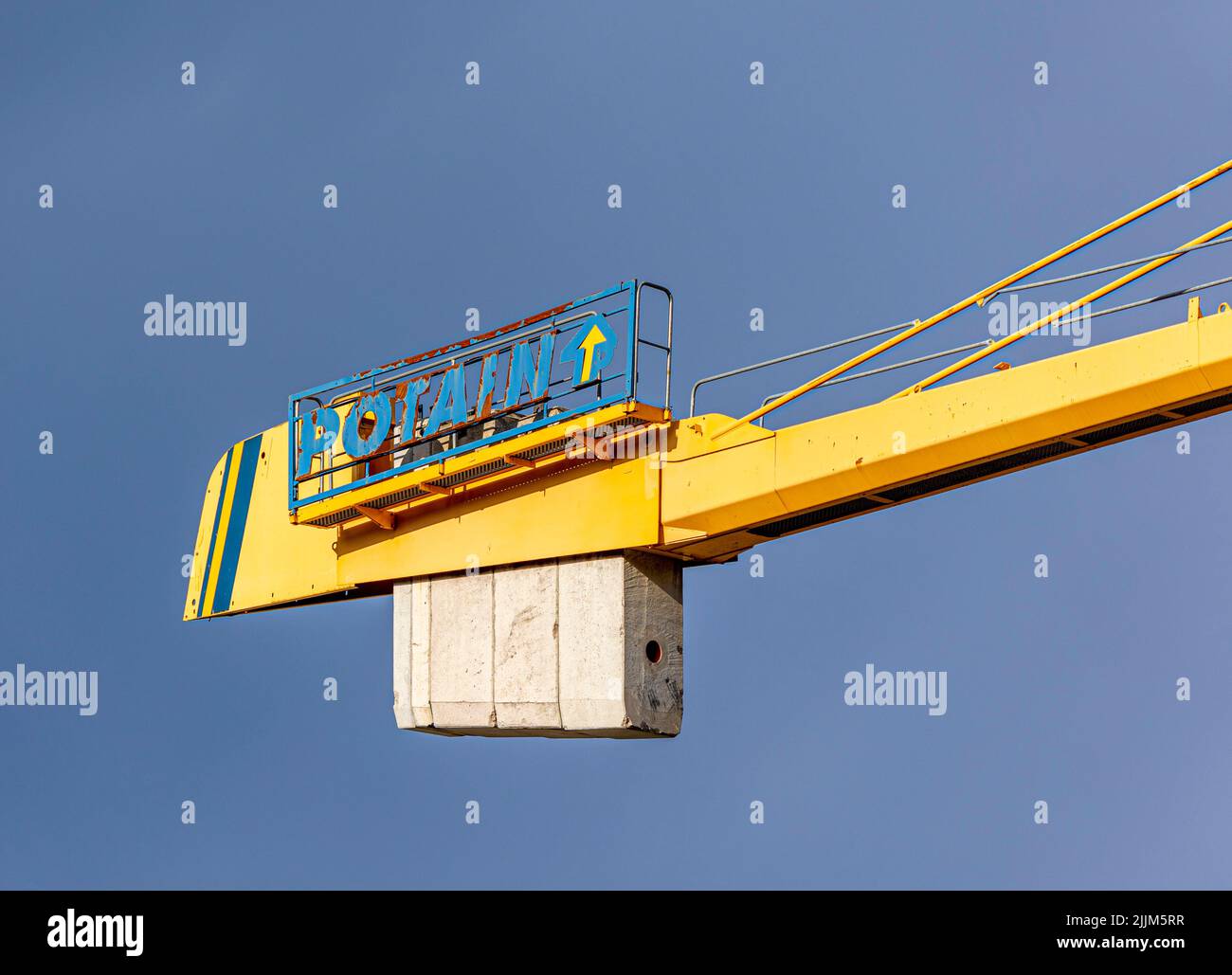 Potain logo hi-res stock photography and images - Alamy