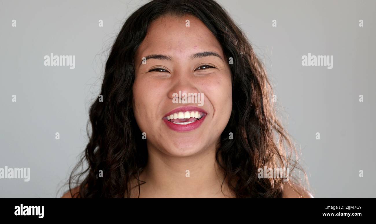 Negative comment woman hi-res stock photography and images - Alamy