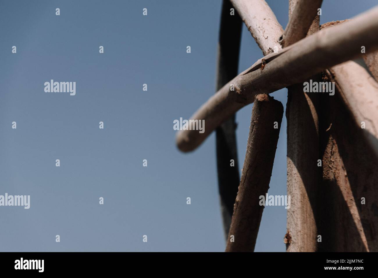 The wooden sticks made as a wheel Stock Photo - Alamy