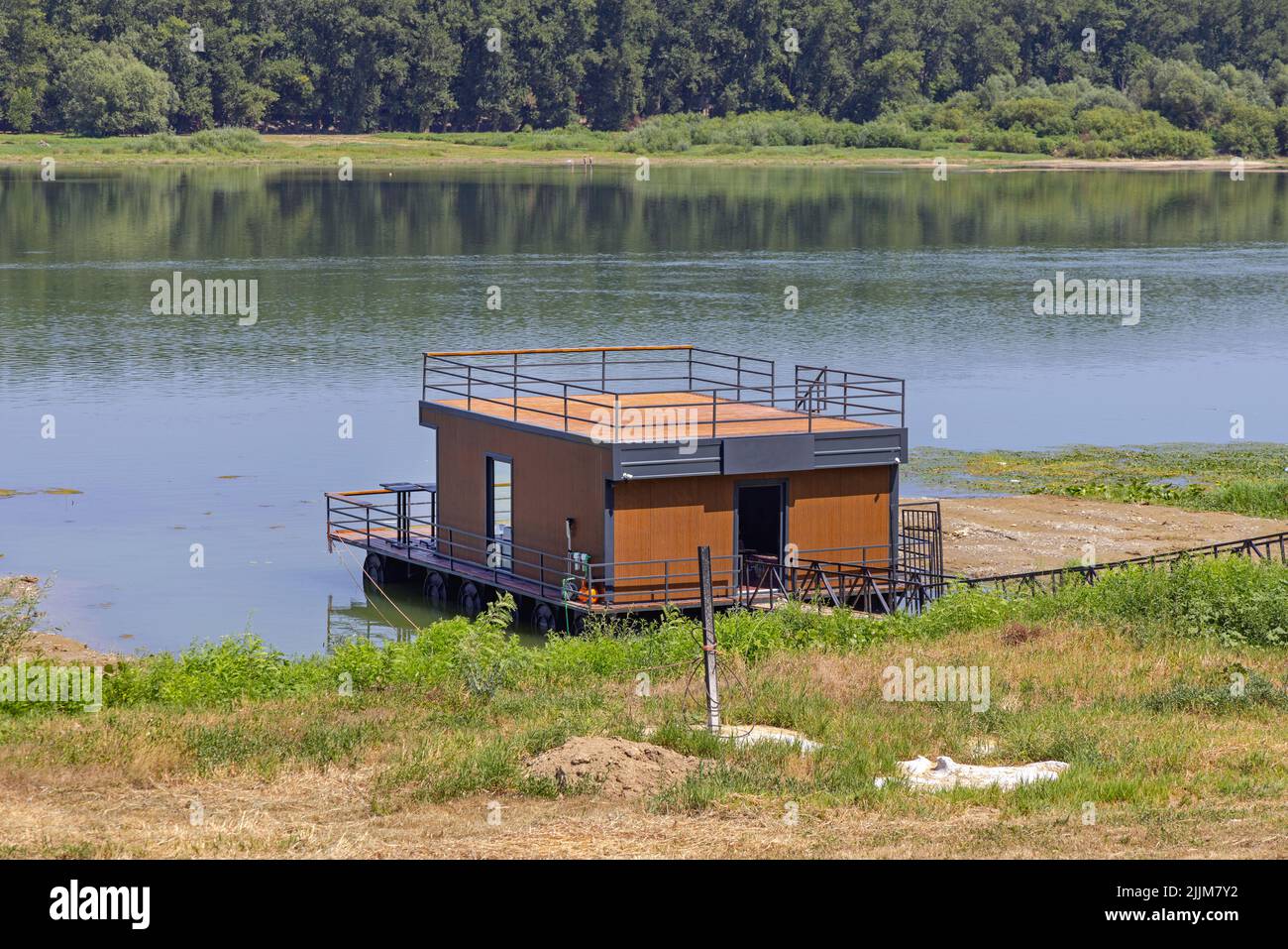 Floating Pontoon House With Roof Deck at River Stock Photo - Alamy