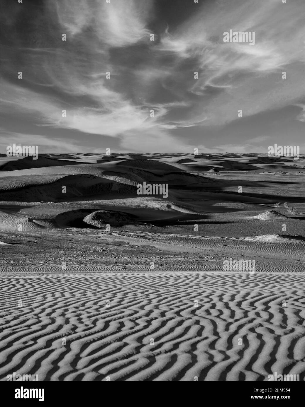 Vertical shot sand texture hi-res stock photography and images - Alamy