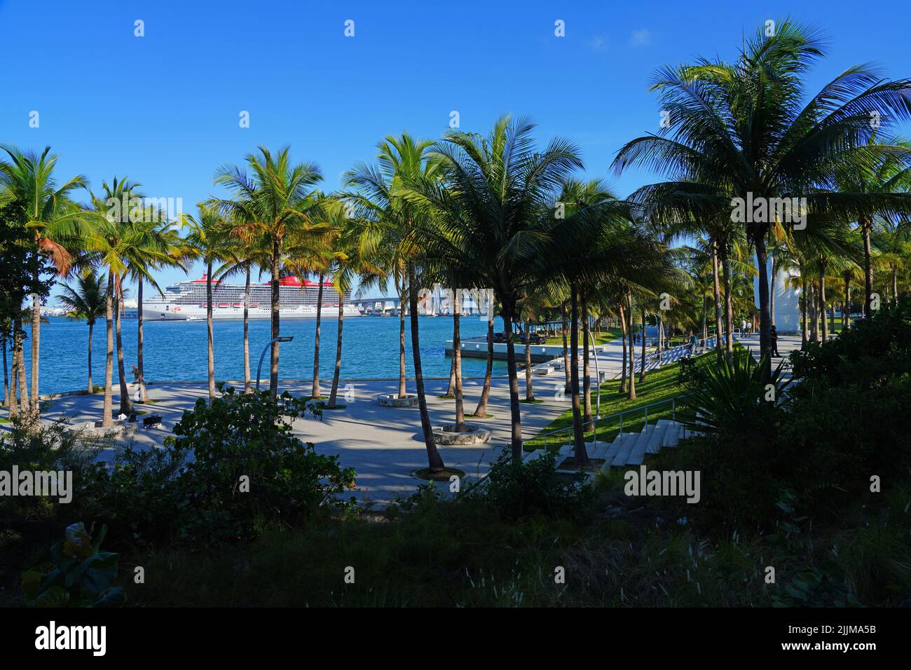 MIAMI BEACH, FL -18 MAY 2022- View of the Scarlet Lady cruise ship by ...