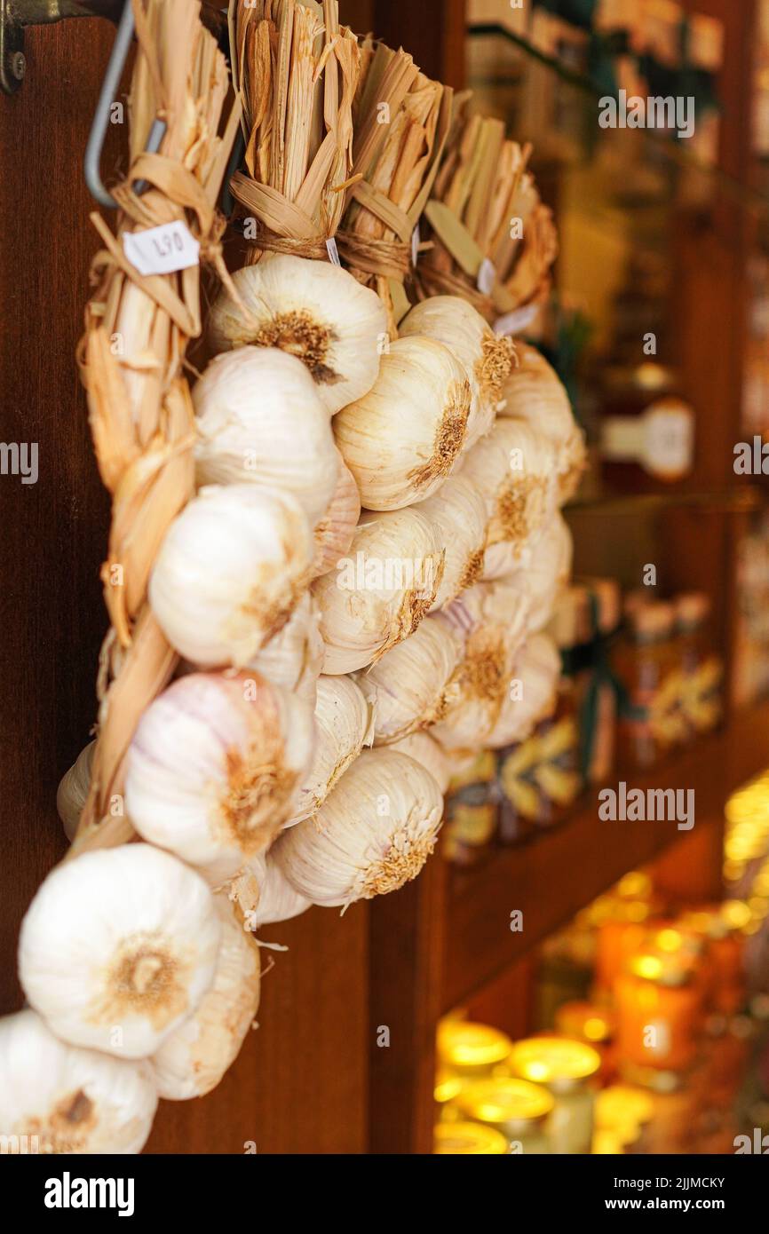 Hanging vegetable hi-res stock photography and images - Alamy