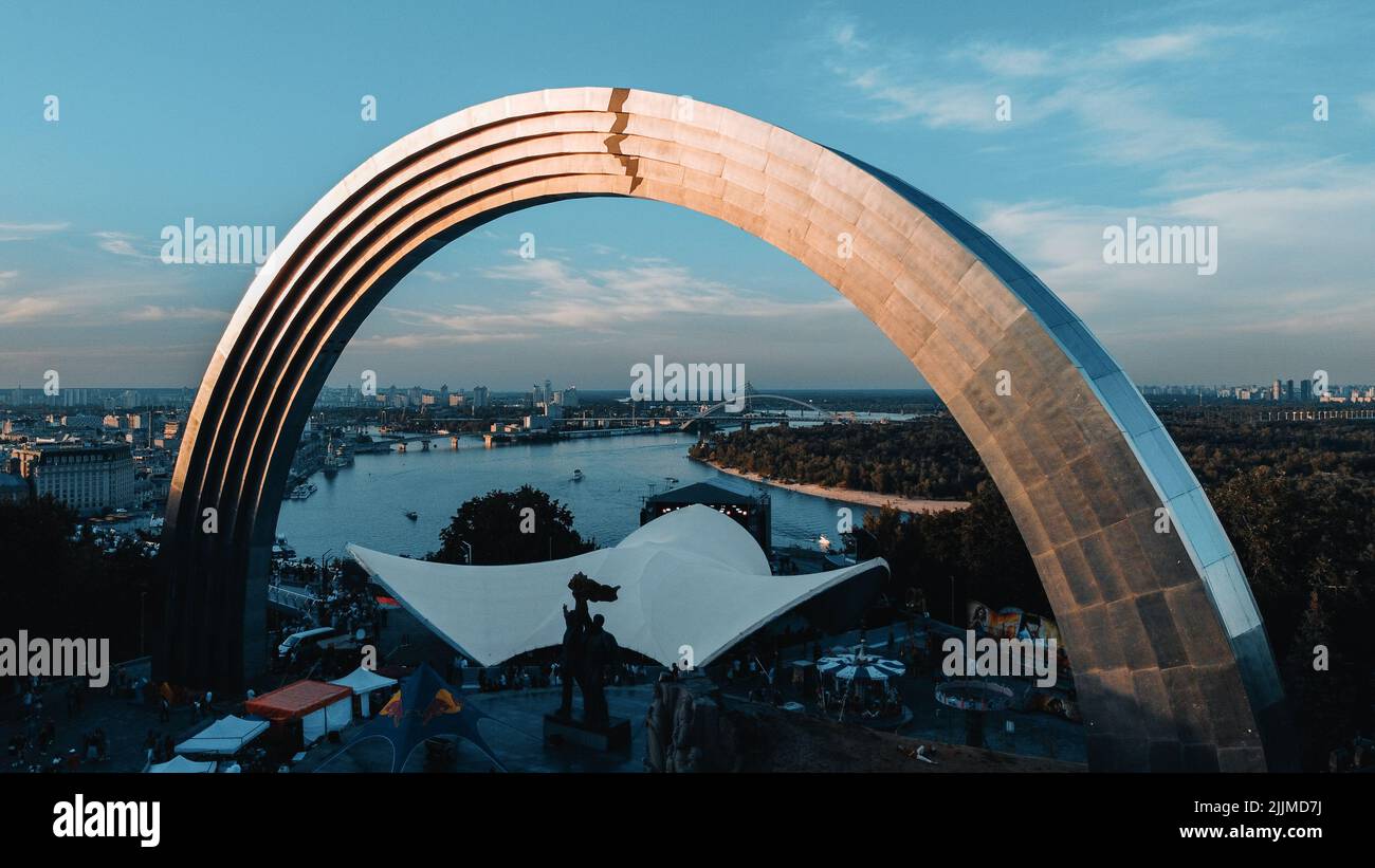 Peoples friendship arch hi-res stock photography and images - Alamy