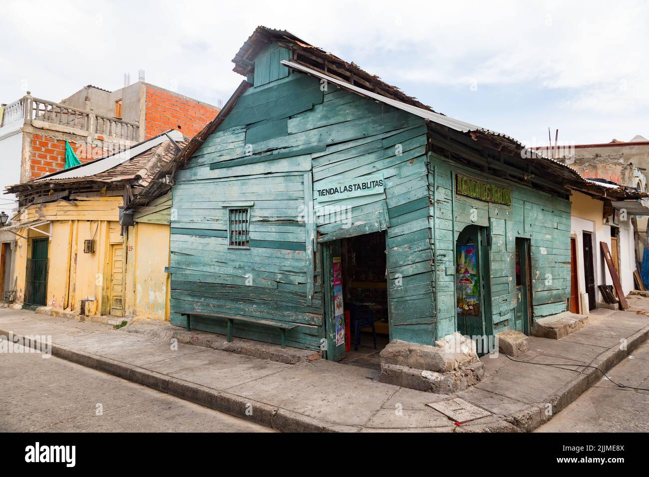 The Traditional houses in the Getsemani neighborhood of Cartagena ...