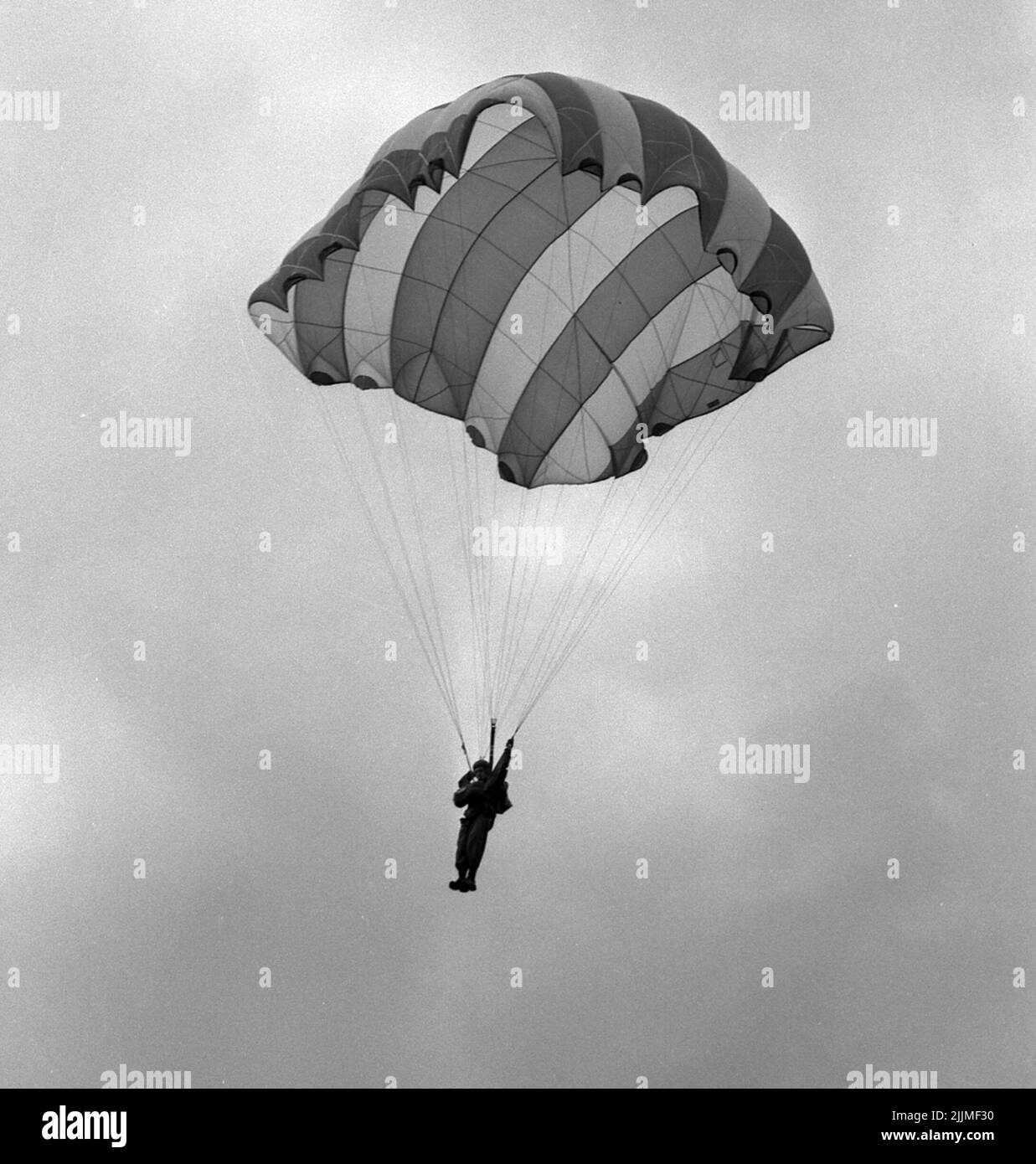 The paratroopers in Karlsborg 1957.hopping Stock Photo - Alamy
