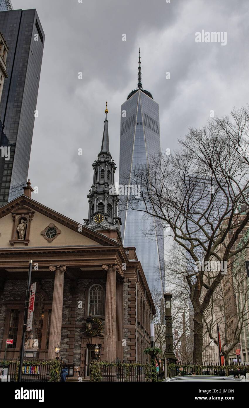 A view of buildings in new york city hi-res stock photography and ...