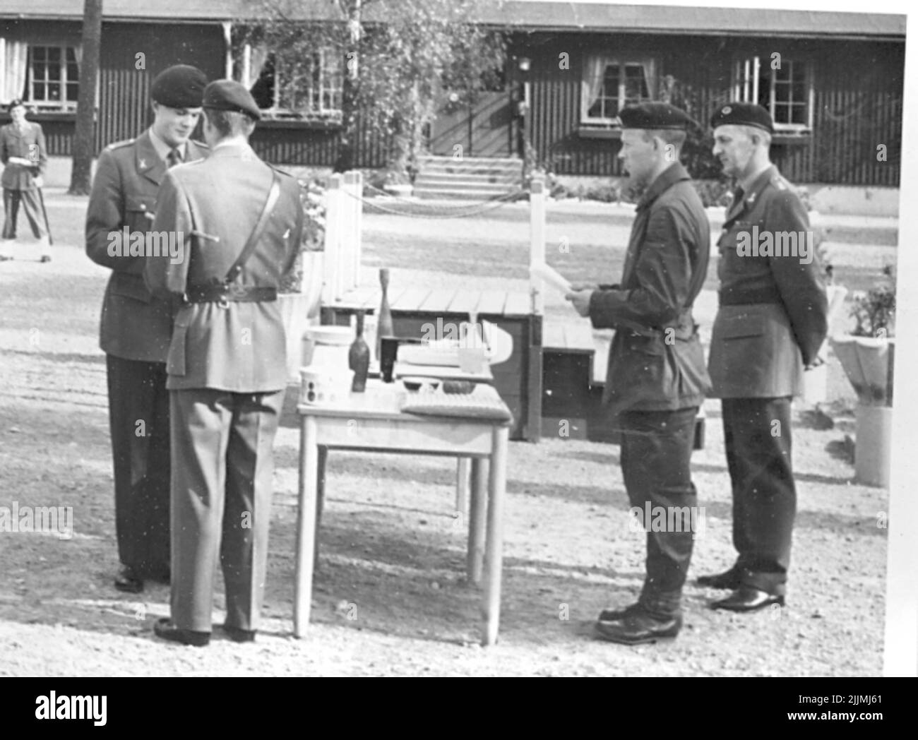 Drop_zone hi-res stock photography and images - Alamy