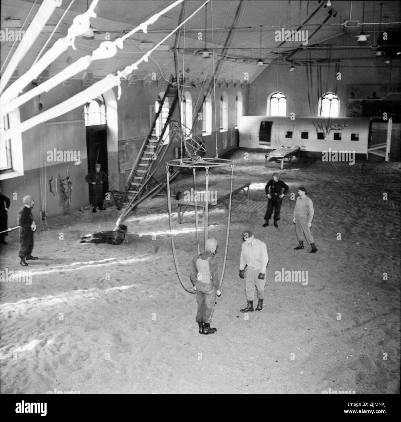 1950s school building hi-res stock photography and images - Alamy