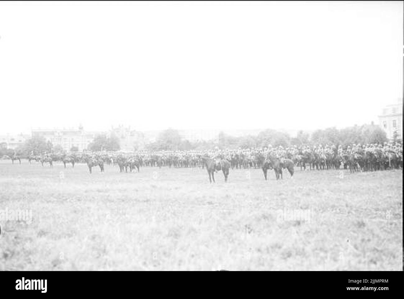 The cavalry inspector General Reinhold von Rosen thanks the regiment on ...