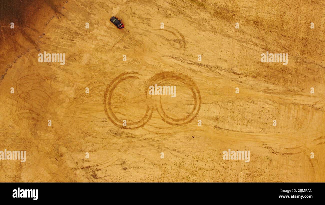 Car drifting in the desert hi-res stock photography and images - Alamy