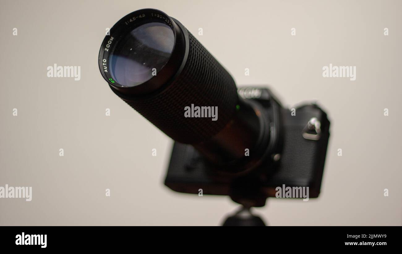 closeup photo of camera with big lense Stock Photo - Alamy