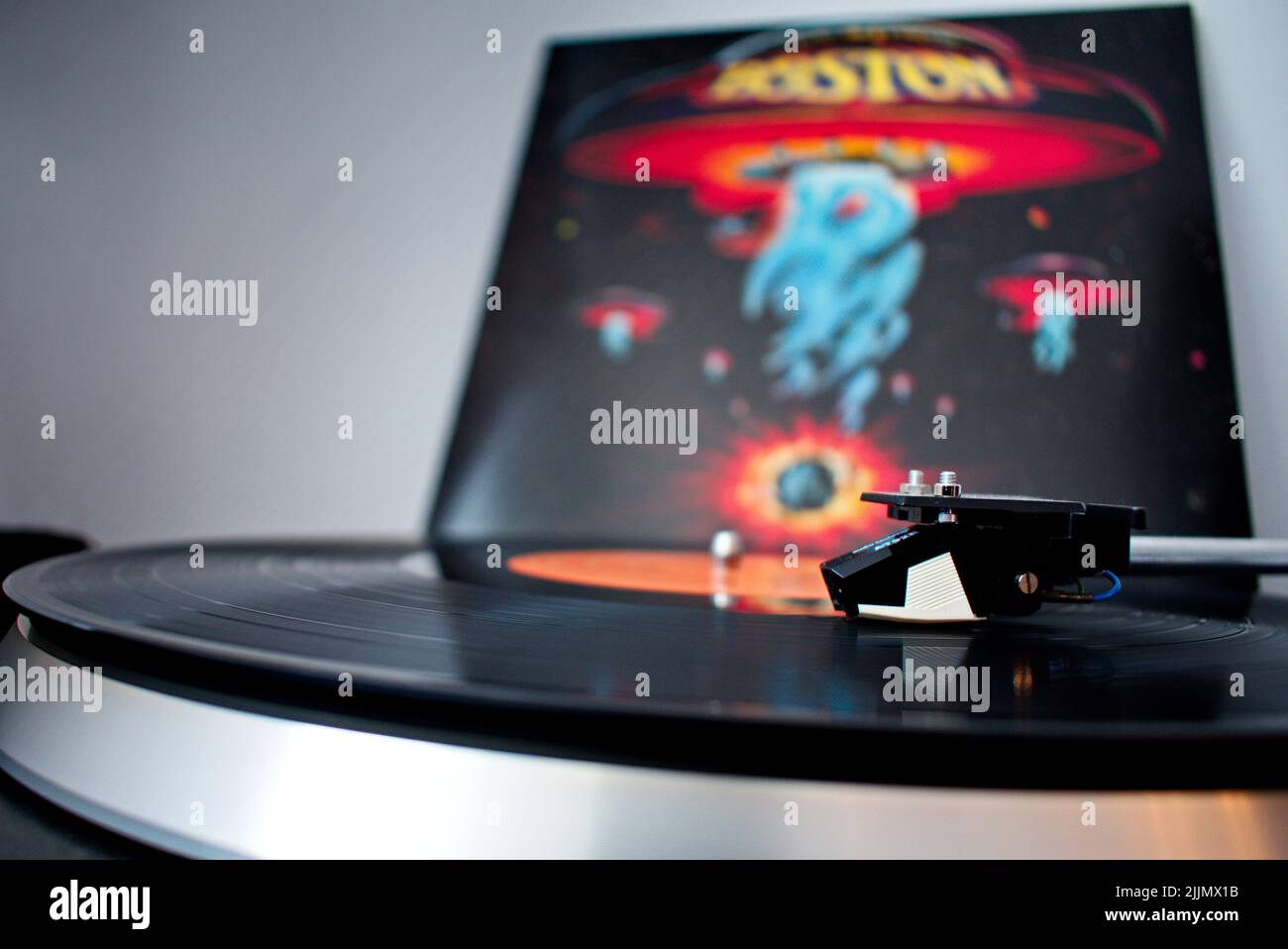 New record player hi-res stock photography and images - Alamy