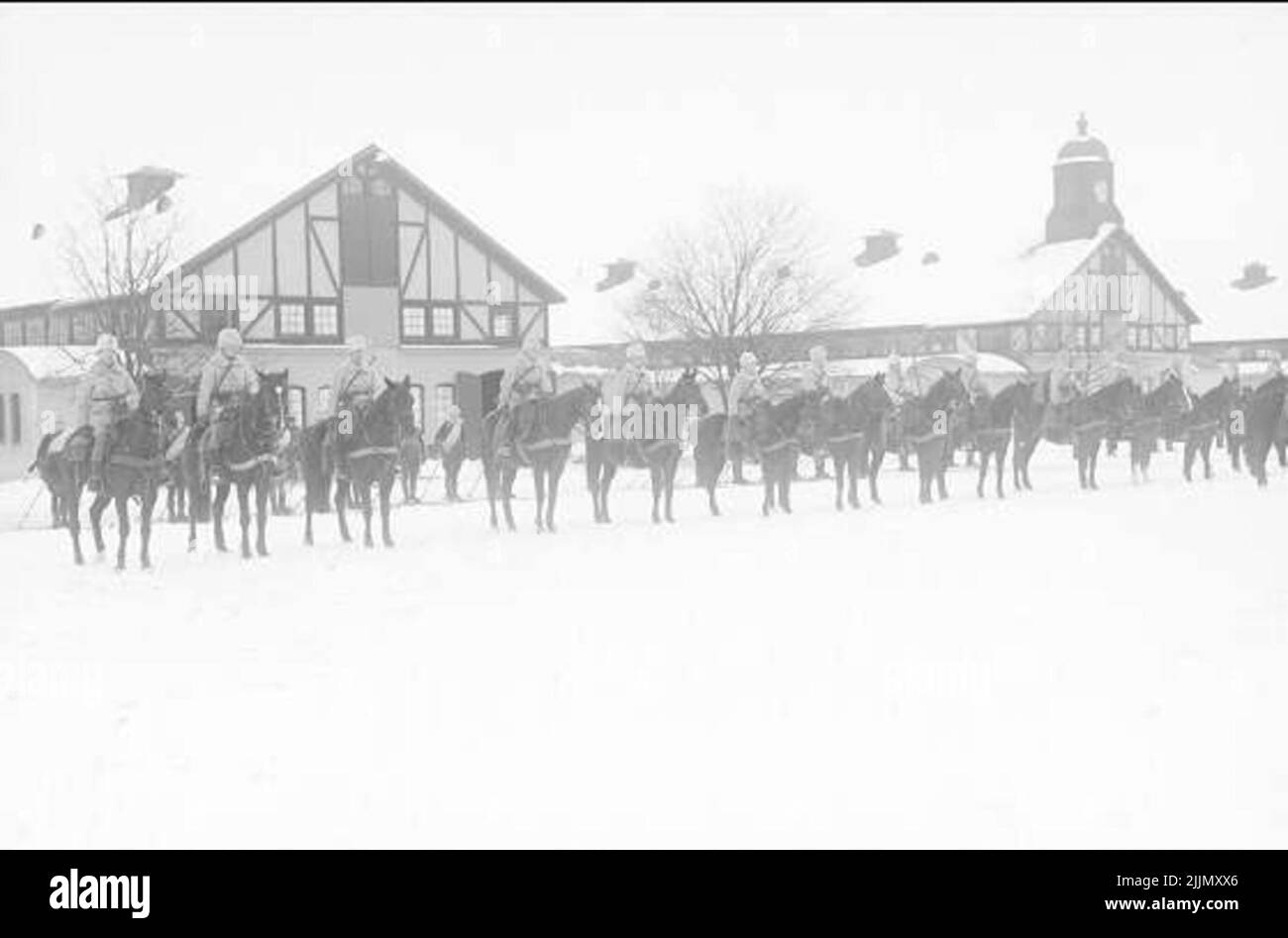 Rider platoon from 4. SKV winter organized. Pluton manager at skiing ...