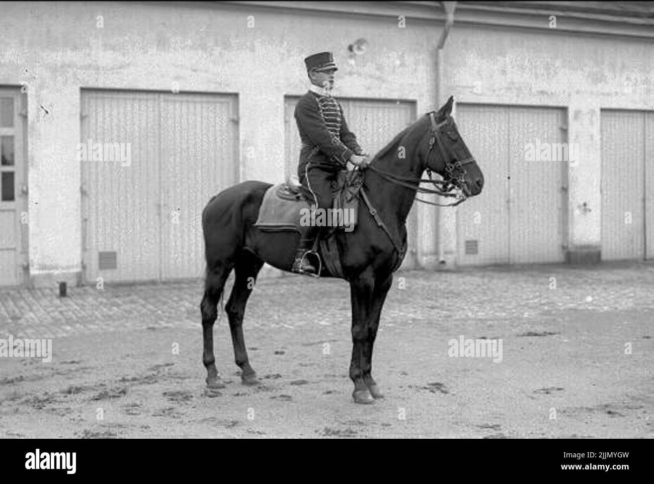 Outside farmhouse Black and White Stock Photos & Images - Alamy