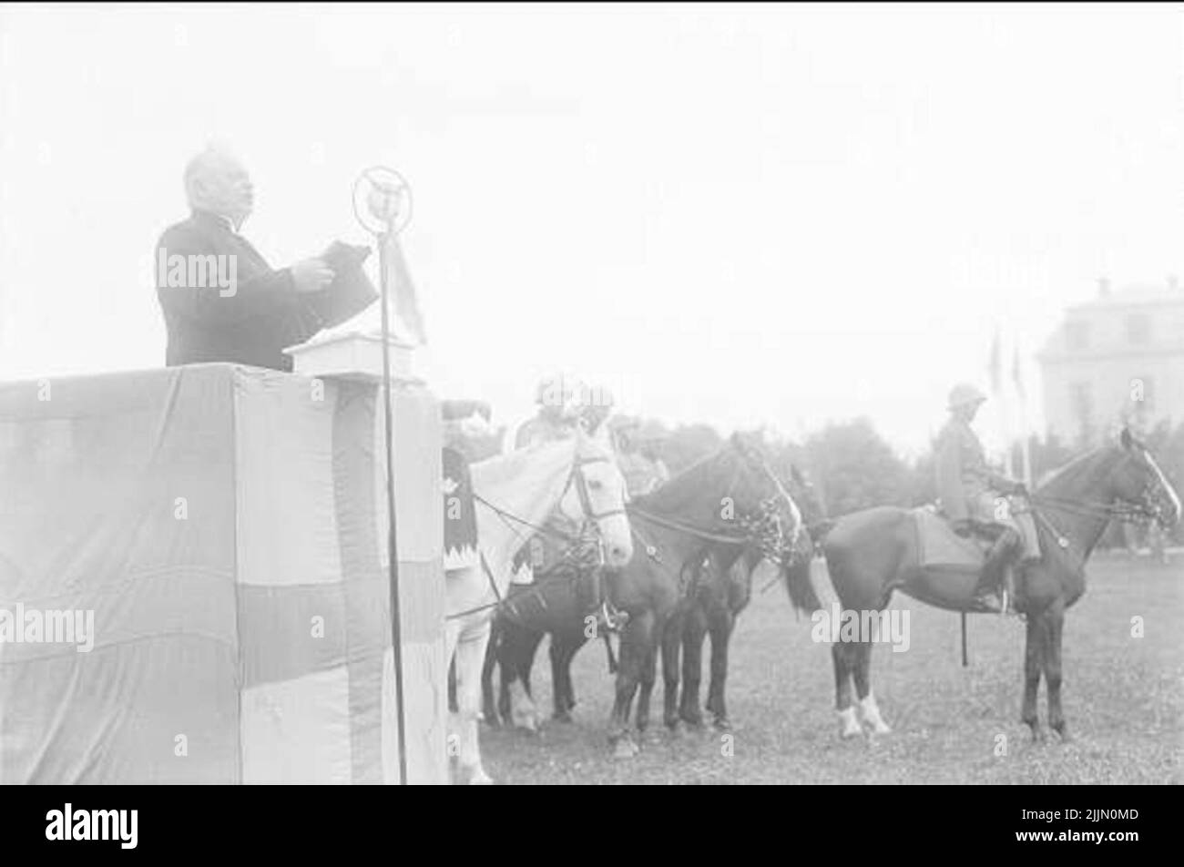 Pastor pulpit hi-res stock photography and images - Alamy
