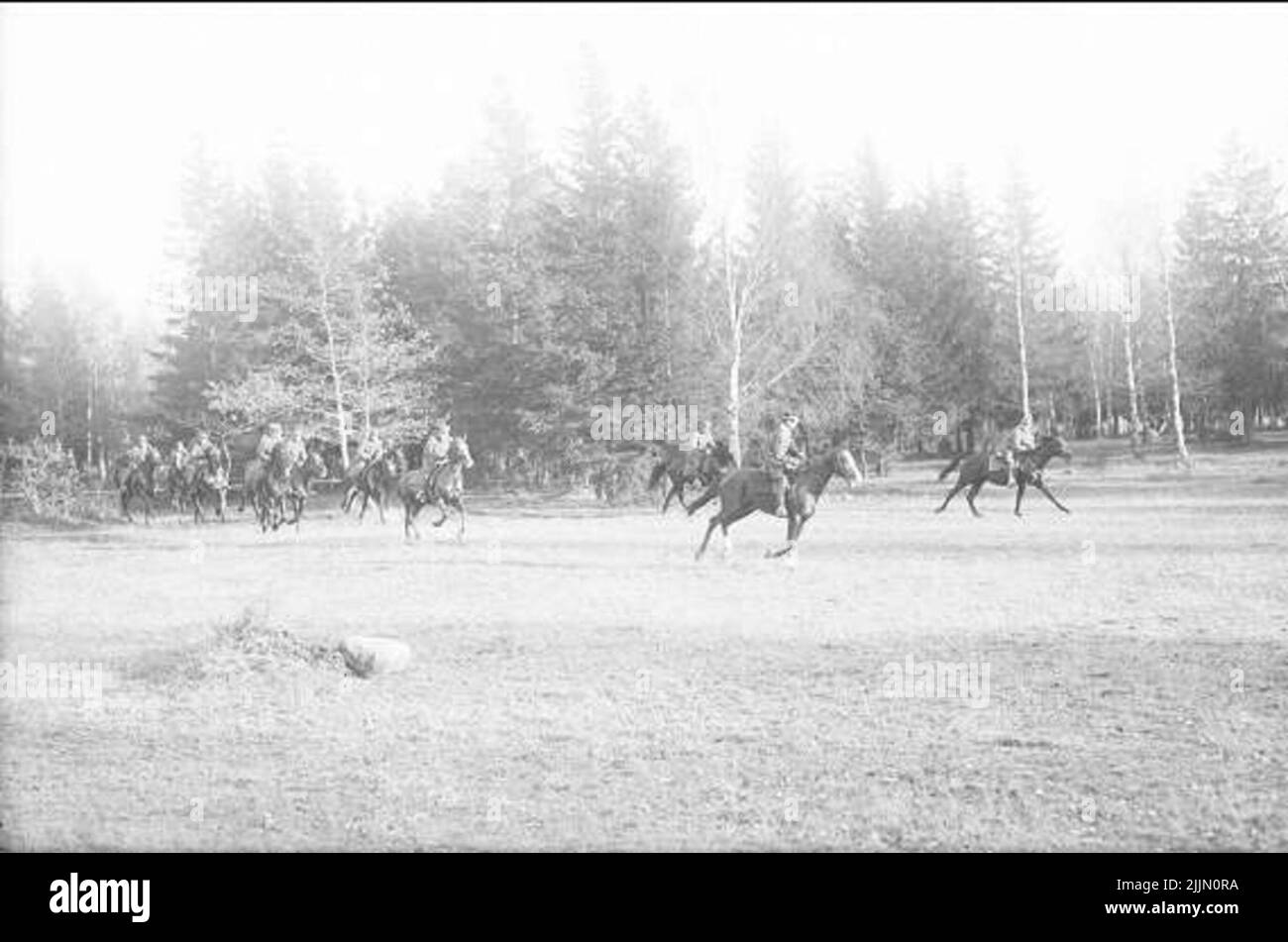 Method of hunting Black and White Stock Photos & Images - Alamy
