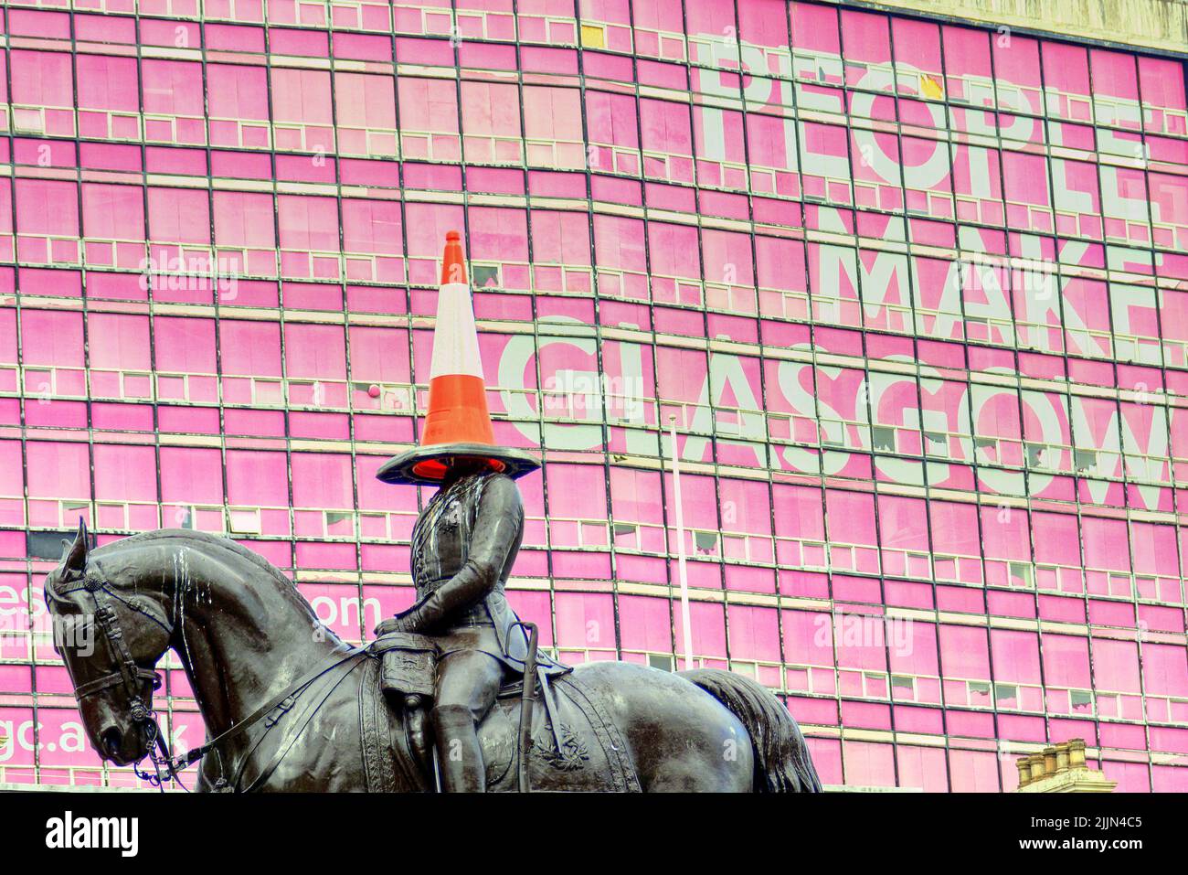 Glasgow, Scotland, UK 27th July, 2022. The statue of prince albert, the ...