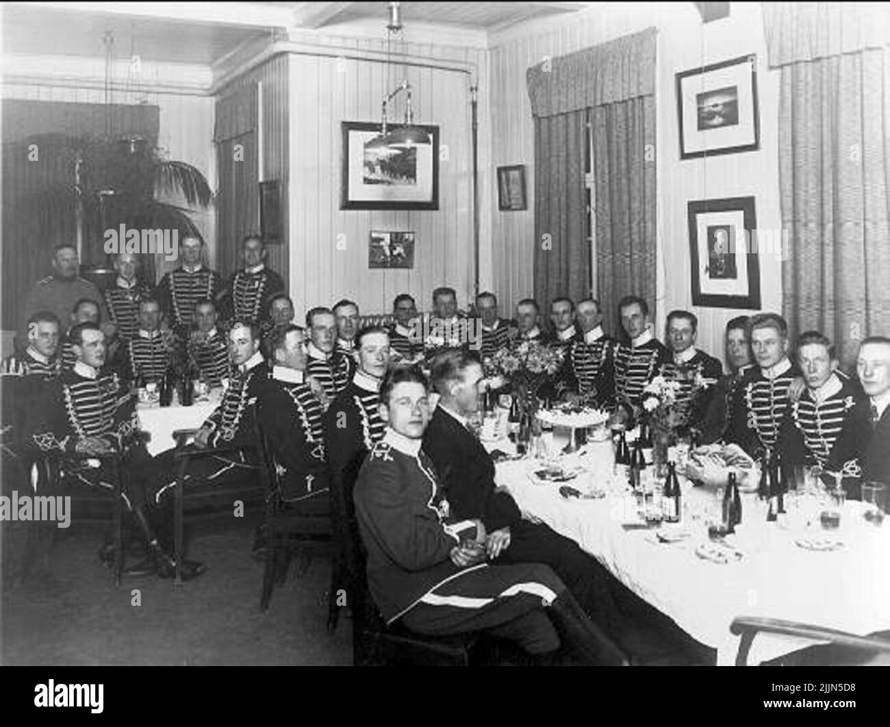 1920s 30s hi-res stock photography and images - Alamy