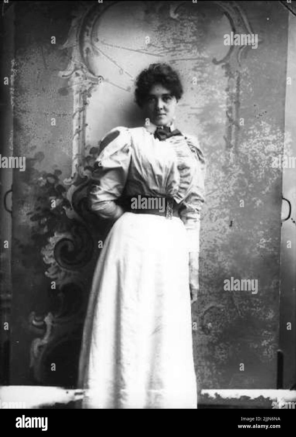 1900 woman portrait black white Black and White Stock Photos & Images ...