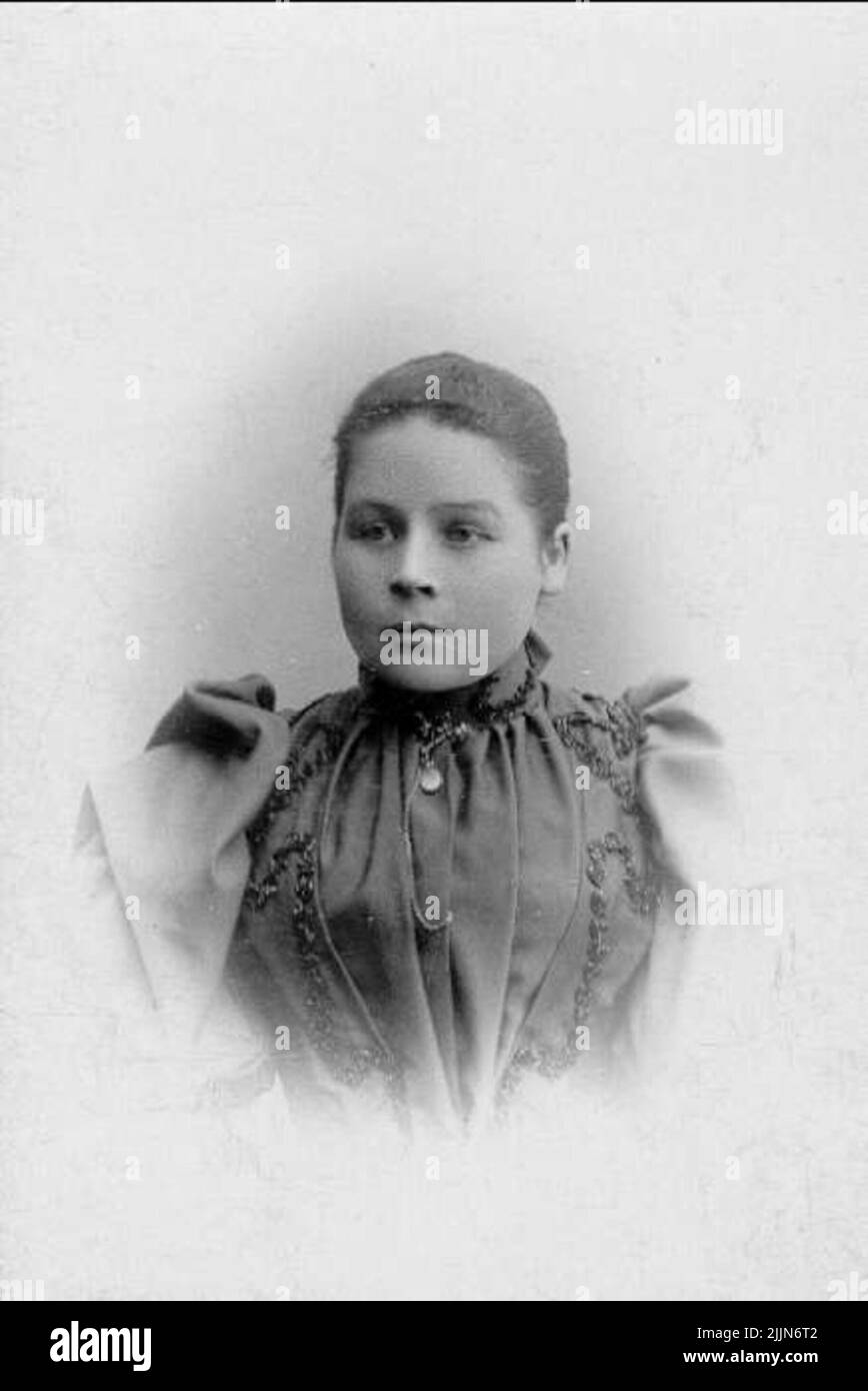 1900 woman portrait black white Black and White Stock Photos & Images ...