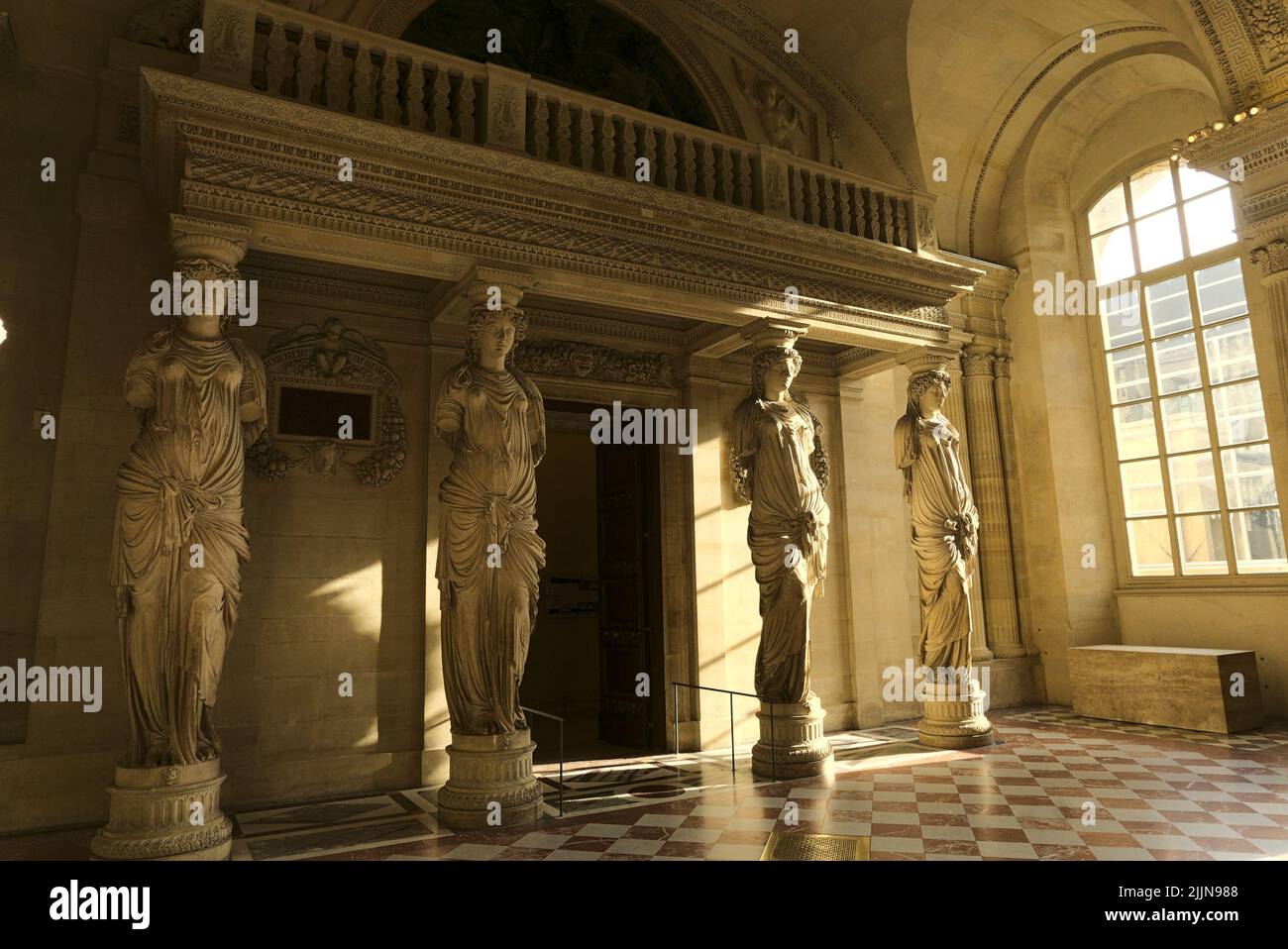 Statue room hi-res stock photography and images - Alamy
