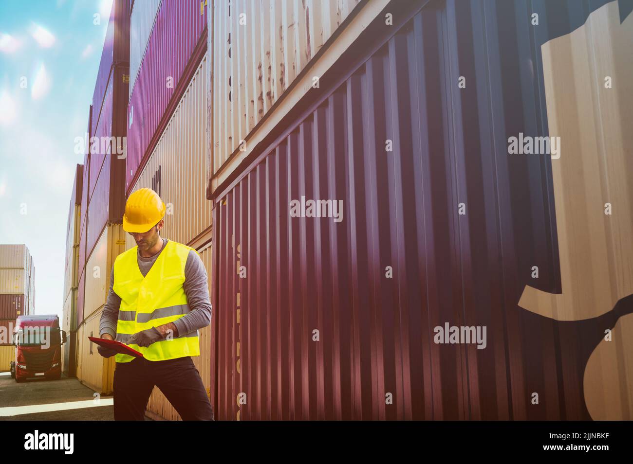 Camion containers hi-res stock photography and images - Alamy