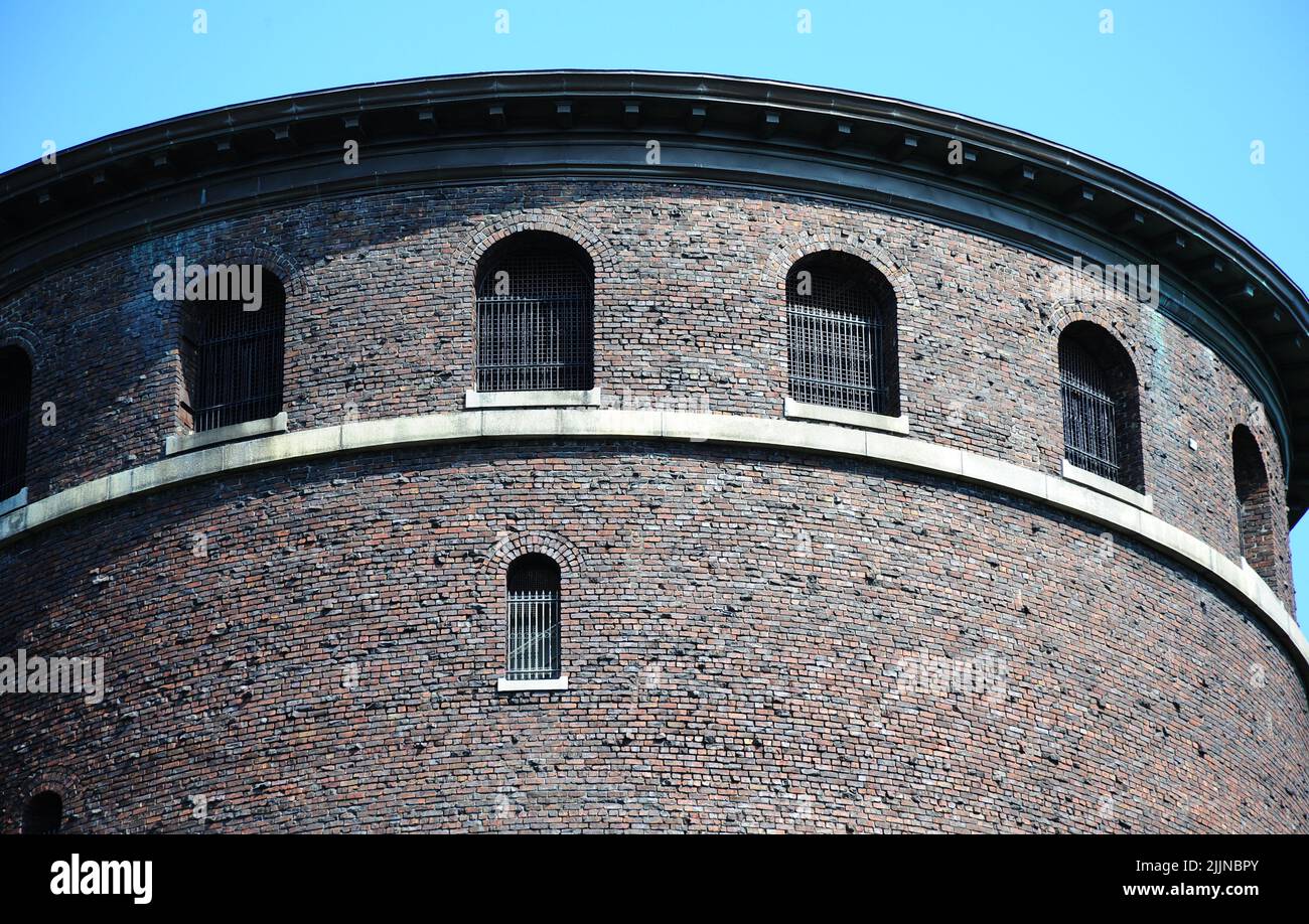 Old arch building hi-res stock photography and images - Alamy