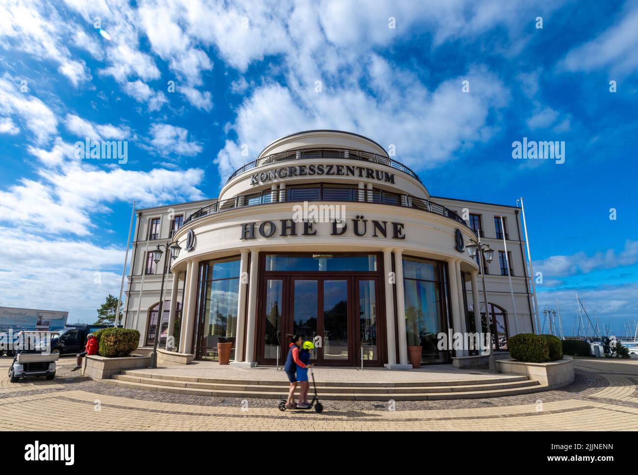 Early 2000s office hi-res stock photography and images - Alamy