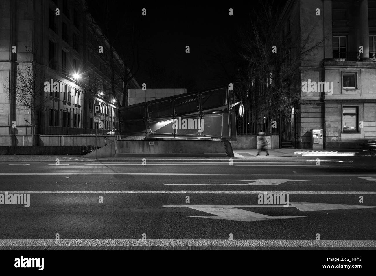 Warsaw Matro station entrances Stock Photo - Alamy