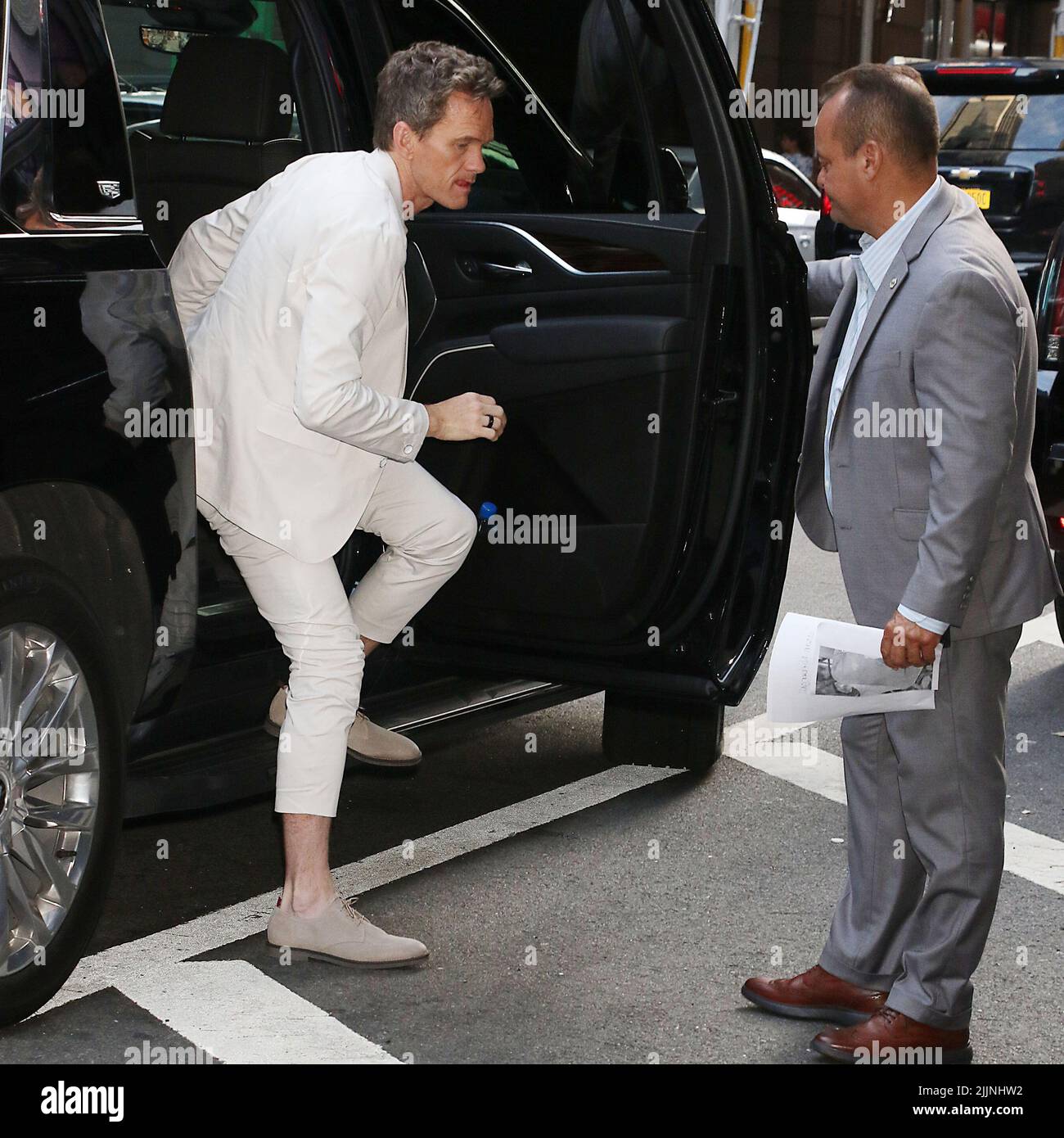 Neil Patrick Harris Stops By Good Morning America -PICTURED: Neil ...