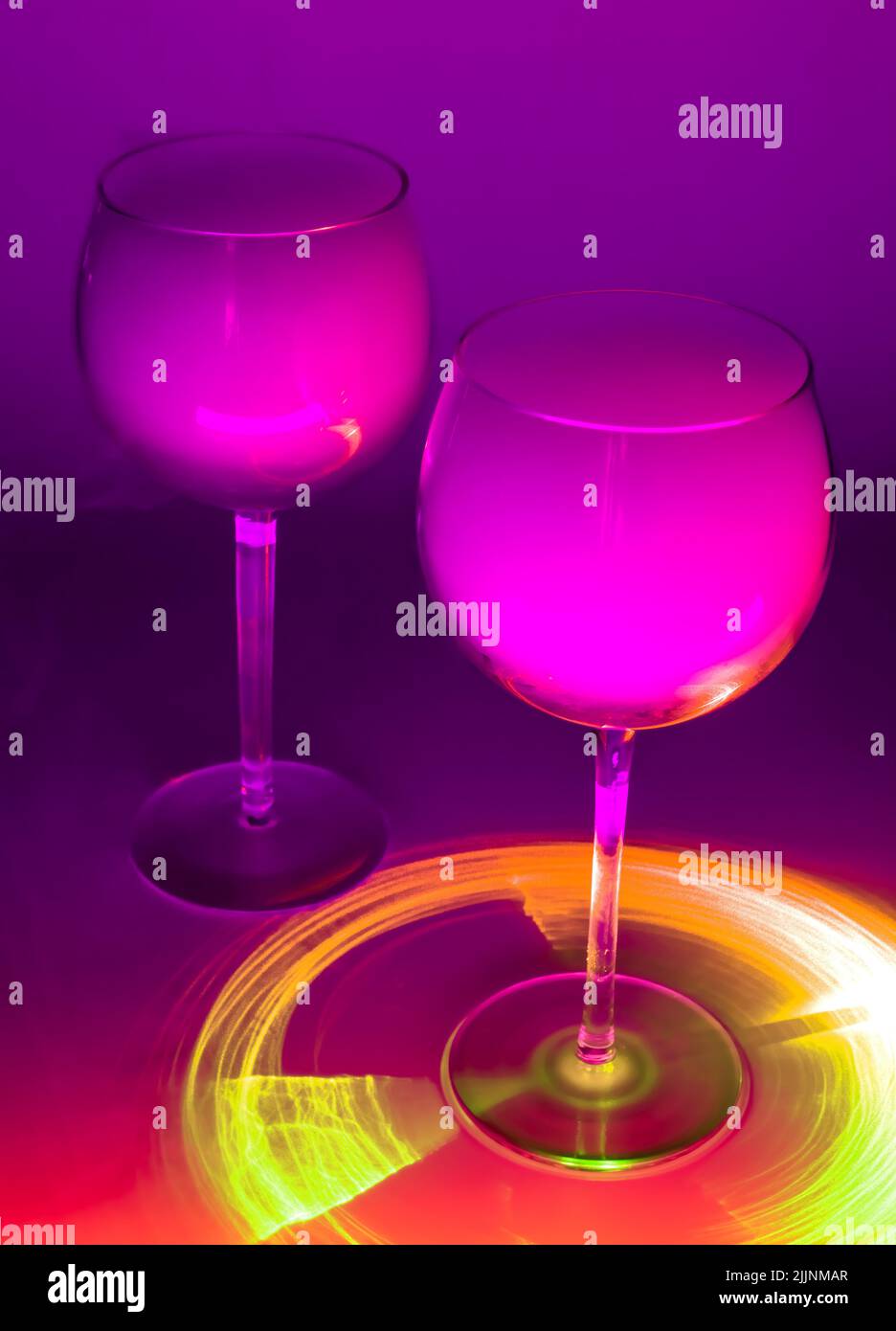 Cocktail bar background hi-res stock photography and images - Alamy