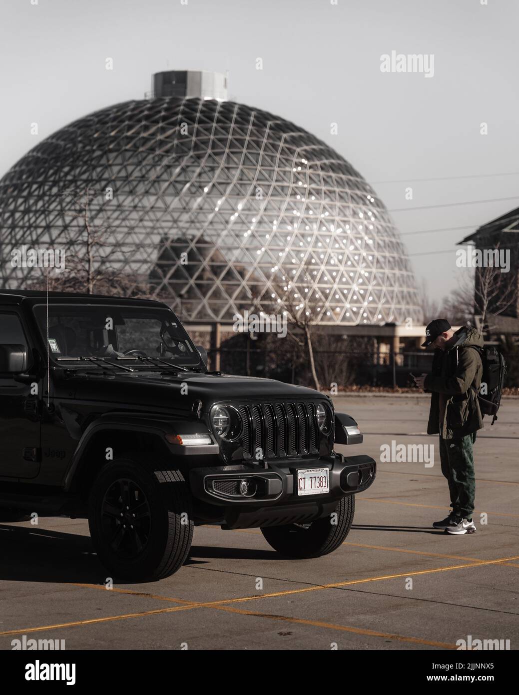 The desert dome of the Henry Doorly Zoo in Omaha, Nebraska Stock Photo ...