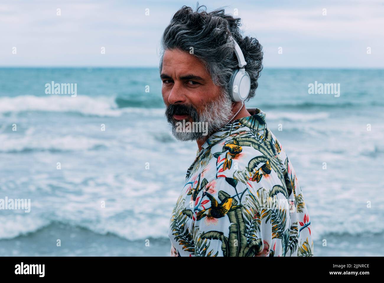 Clothes on the beach hi-res stock photography and images - Alamy
