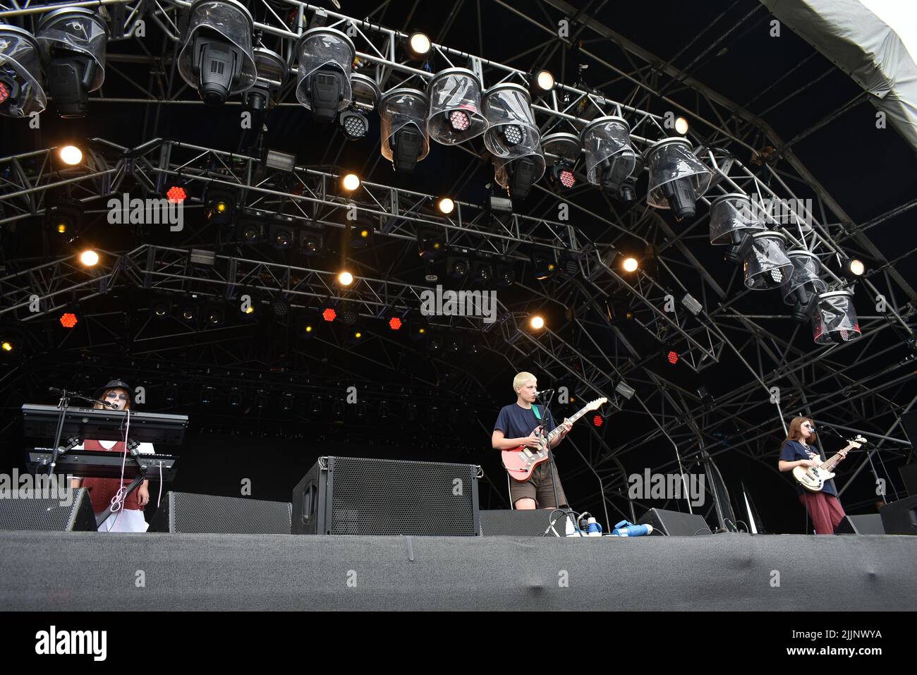 Dana Margolin, Georgie Scott And Maddie Ryall From Porridge Radio ...