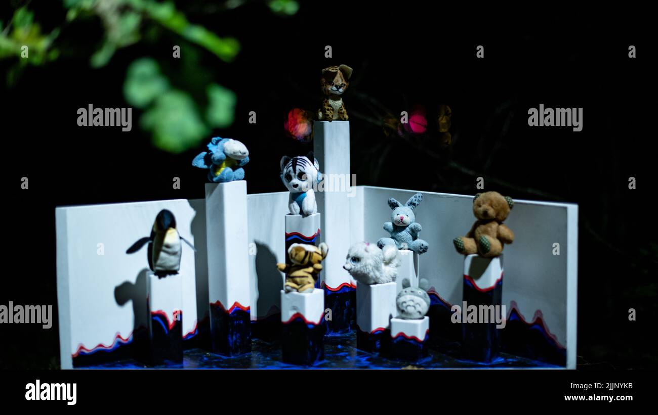 Small figures texture hi-res stock photography and images - Alamy