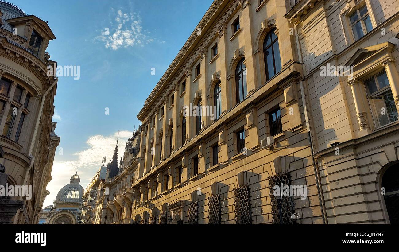 Bucharest building hi-res stock photography and images - Alamy
