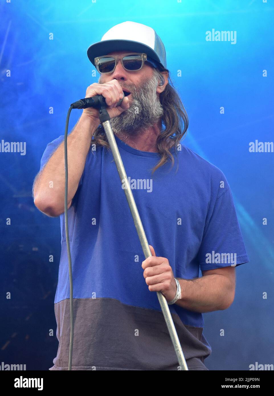 Gary Stringer From Reef Performing Live On Stage In Concert, Day 2 Of ...