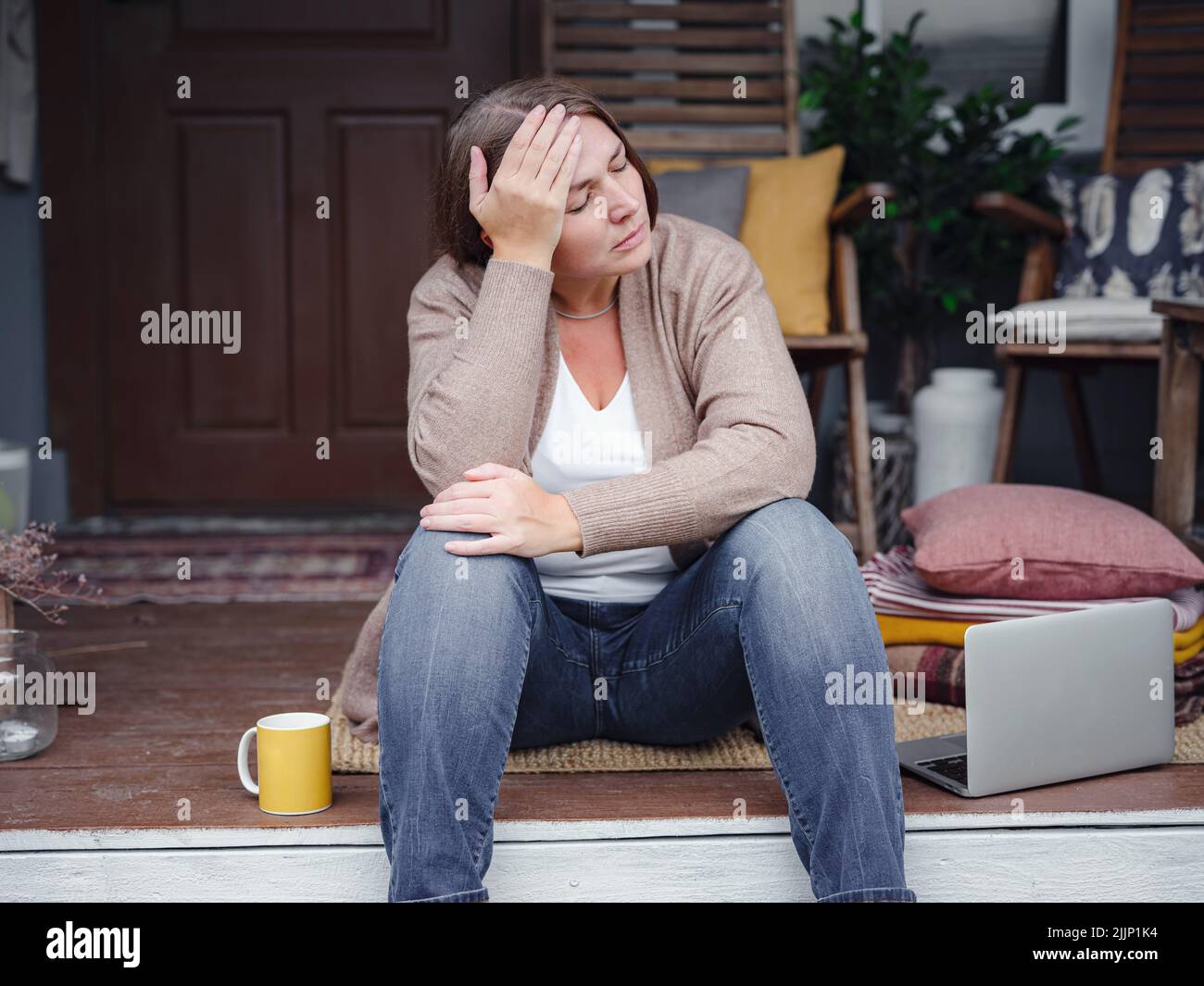 Mad wifi hi-res stock photography and images - Alamy