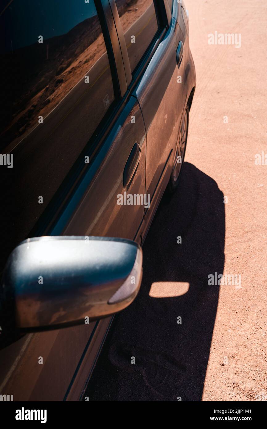 Car reflection window hi-res stock photography and images - Alamy