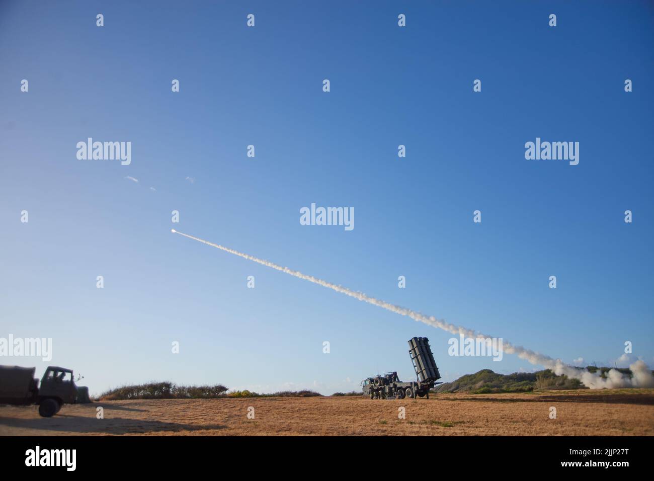 KAUAI, Hawaii (July 22, 2022) A Navy Marine Expeditionary Ship ...
