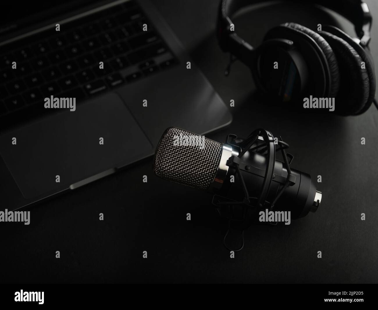 Mic stand notebook desk hi-res stock photography and images - Alamy