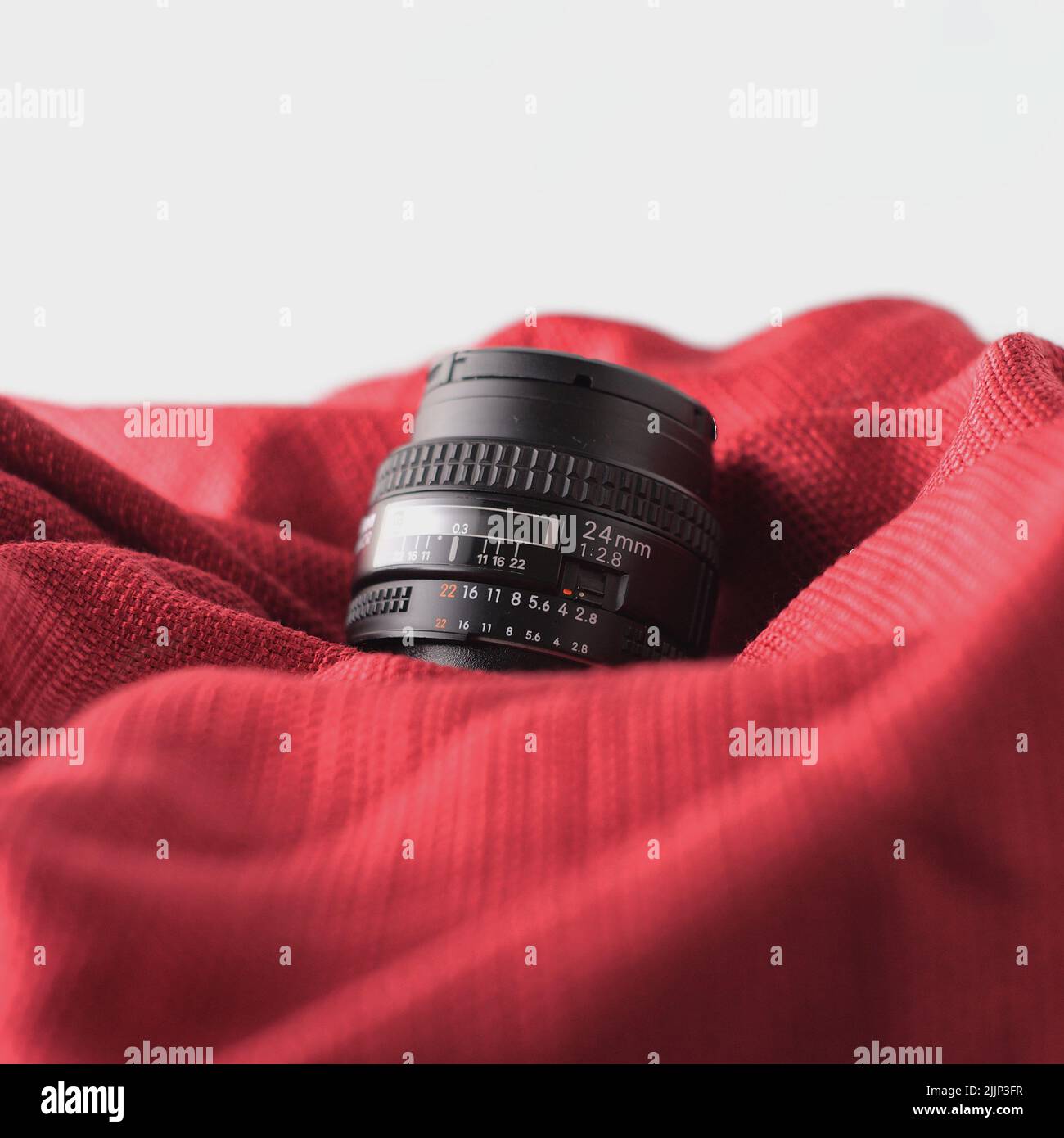 Nikon 24mm lens hi-res stock photography and images - Alamy