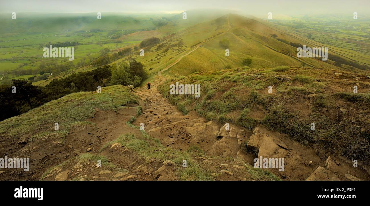 From Back Tor to Mam Tor and the great ridge, Peak District National ...