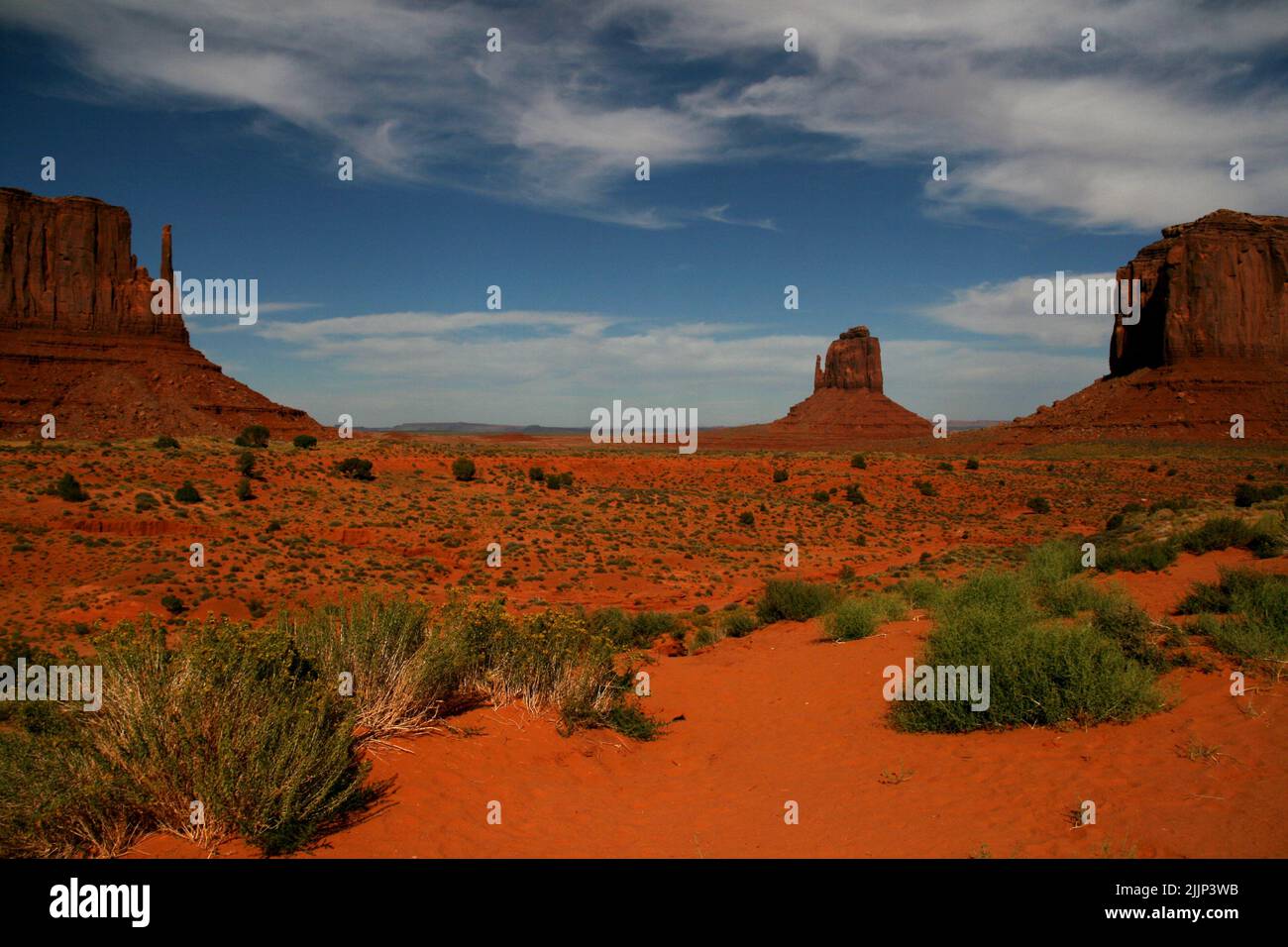 Mitten buttes and clouds hi-res stock photography and images - Alamy