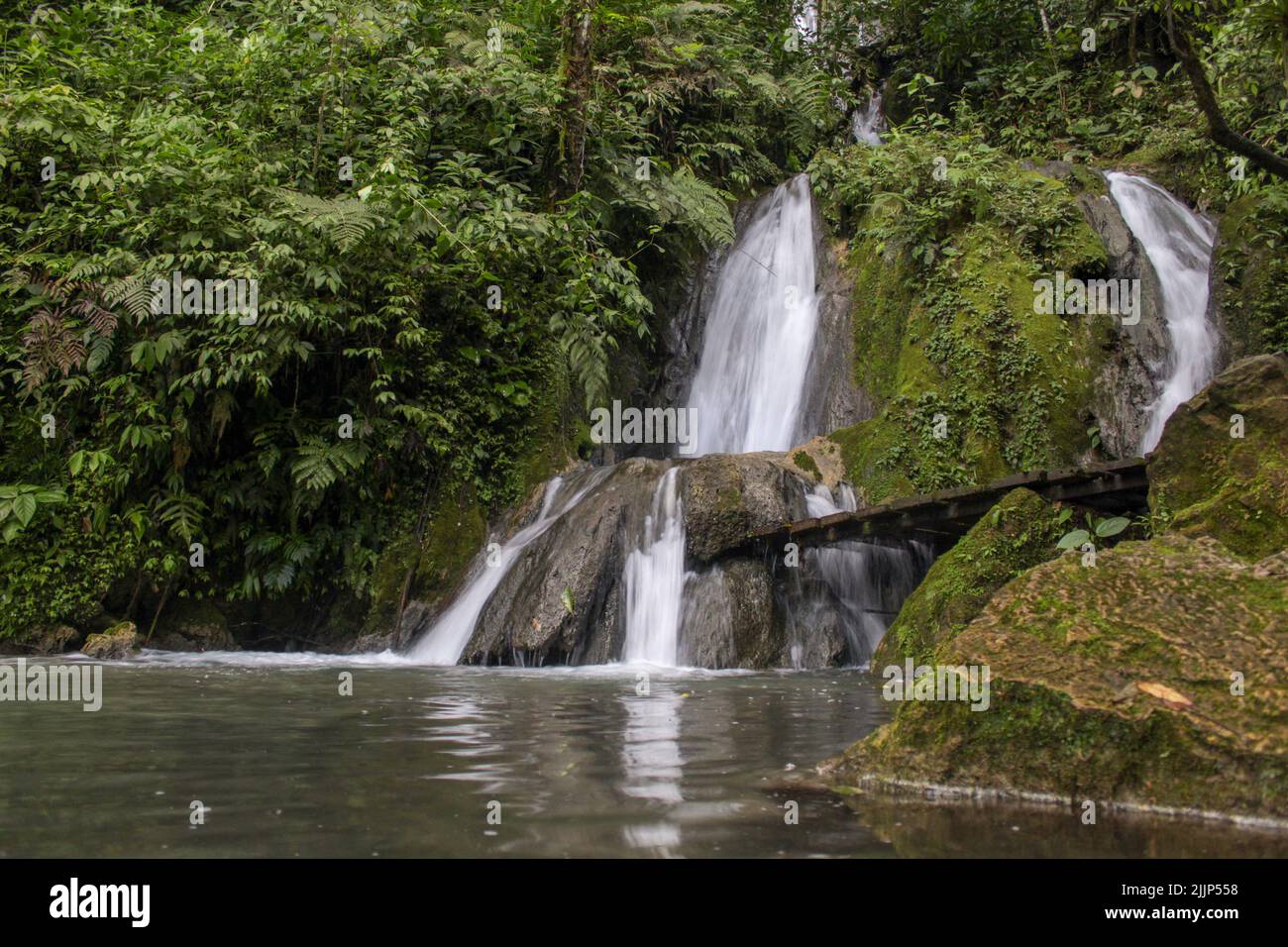 Beautiful water flow hi-res stock photography and images - Alamy