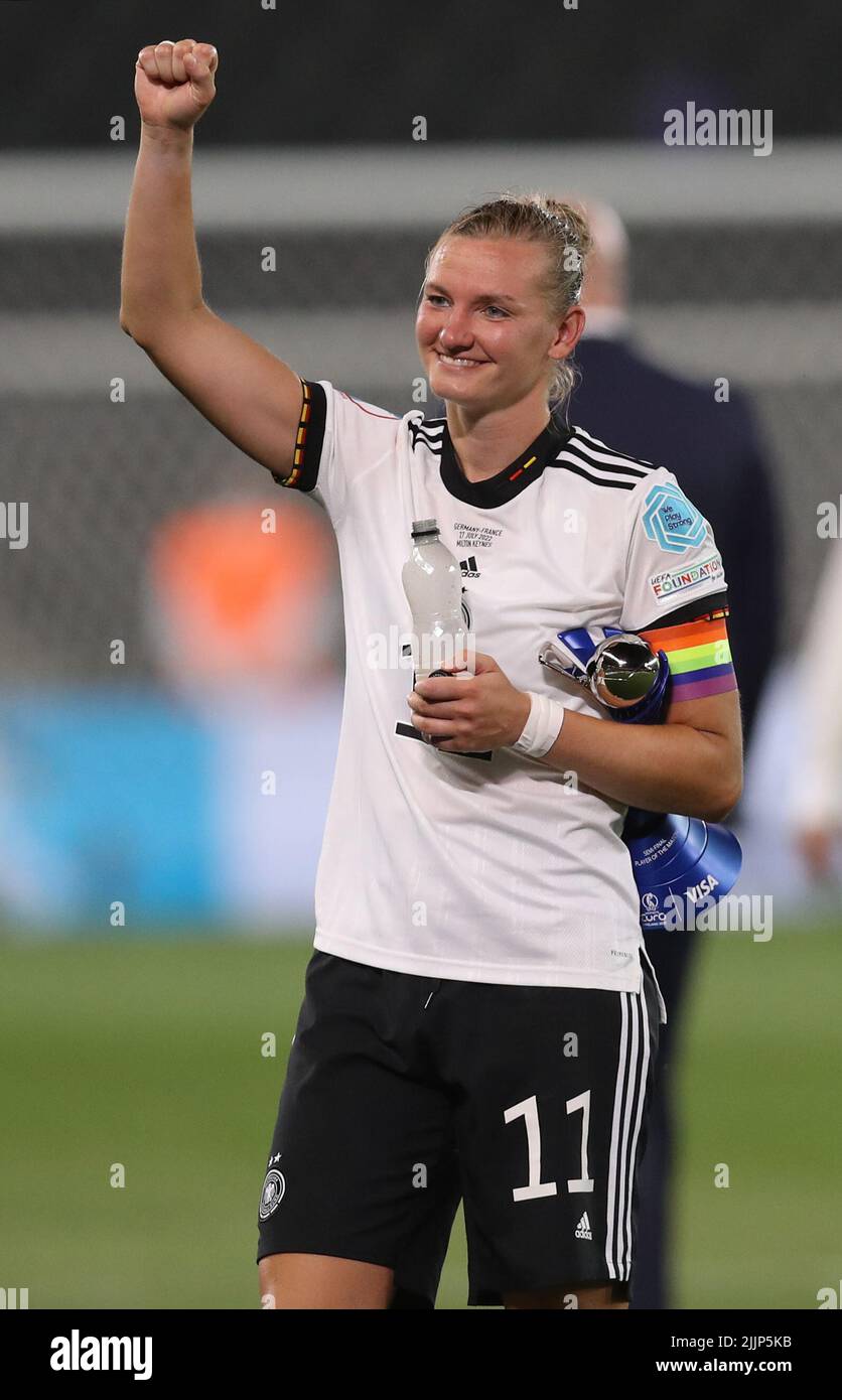 Milton Keynes, England, 27th July 2022. Alexandra Popp of Germany ...